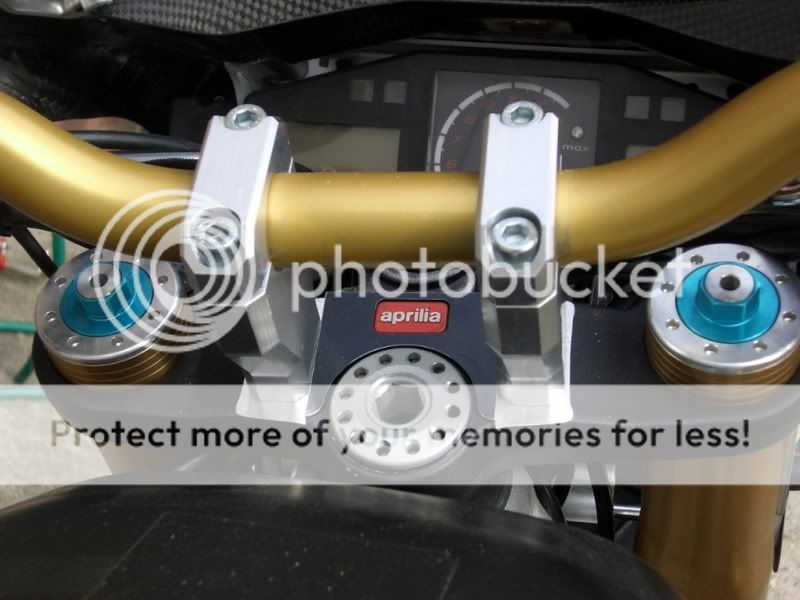 My 02 RSVR - Tuono conversion