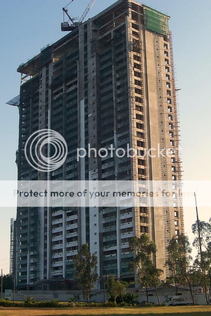 BGC | Fairways Tower | 28 fl | Page 28 | SkyscraperCity Forum