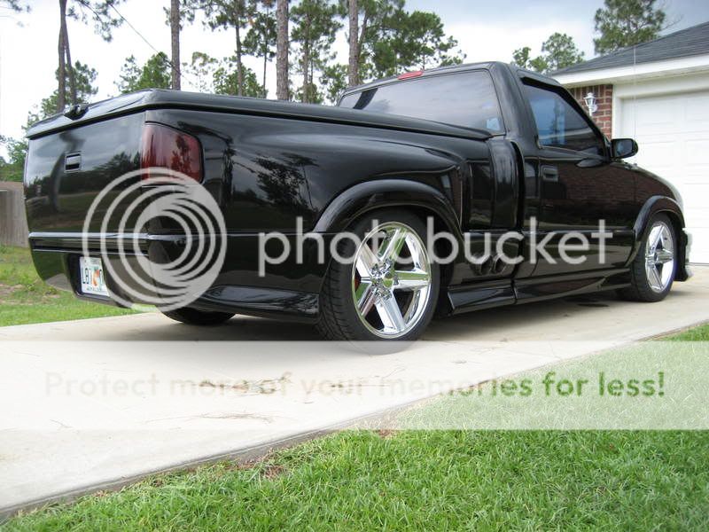 Lowered 99 step side s10 Black | S-10 Forum