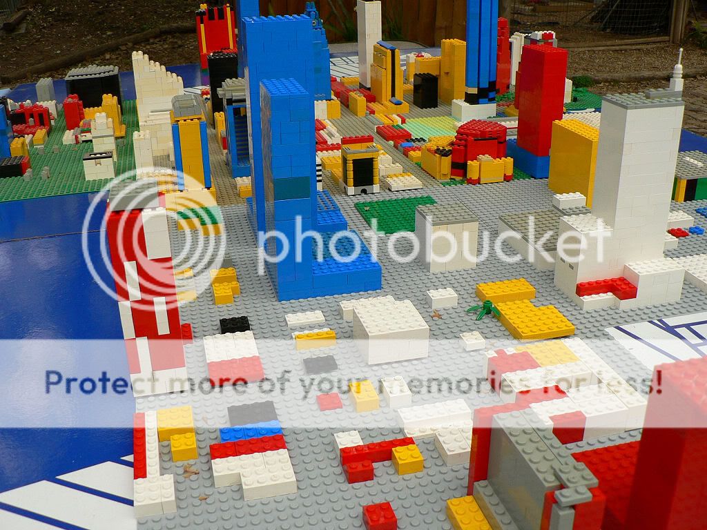 Update on my Lego model of Downtown Austin - SkyscraperPage Forum