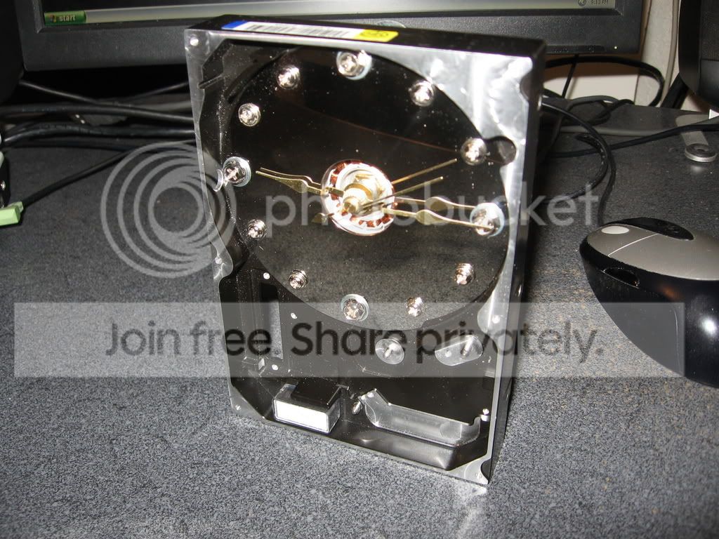 [Project] Hard Drive Clock | Overclock.net
